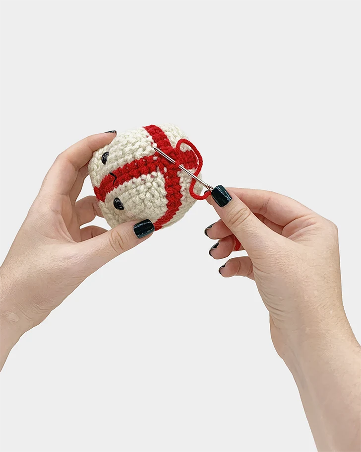 Crochet Gift Box | Free Crochet Pattern - Virkadia
